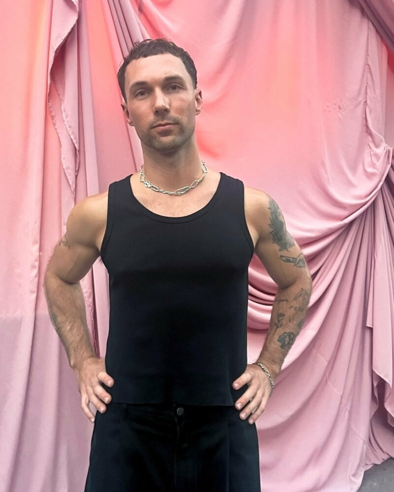 andrés reisinger shrouds hourglass NYC popup in a rosy blush veil