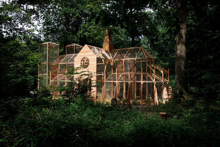 sculptural installations transform french forest into forêt monumentale ...