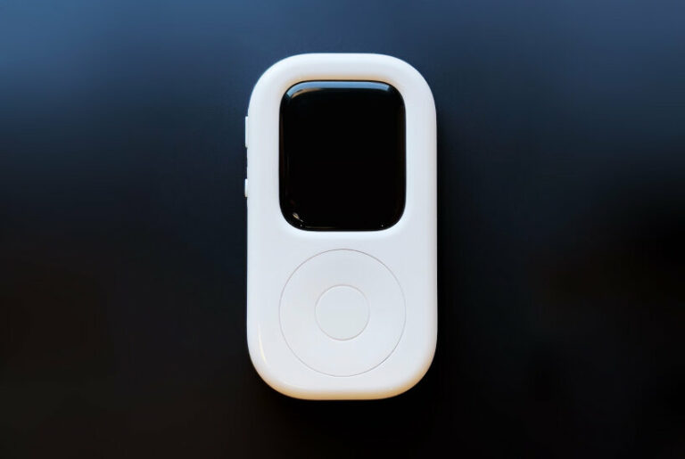 missing the iPod click and scroll wheel? tinypod brings it back as apple watch cases