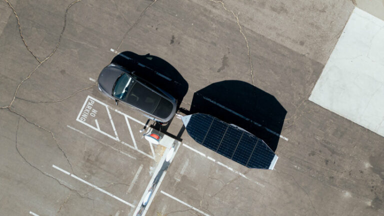 polydrops launches P21, an electric mobile home with solar panels