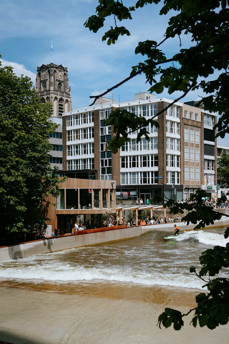 sustainable urban surf pool RiF010 brings ocean waves to the heart of ...