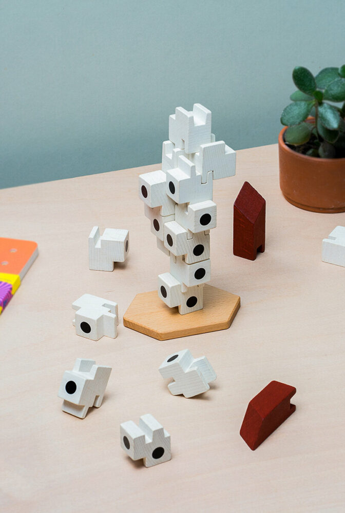 oscar diaz pays tribute to nakagin capsule tower with block set