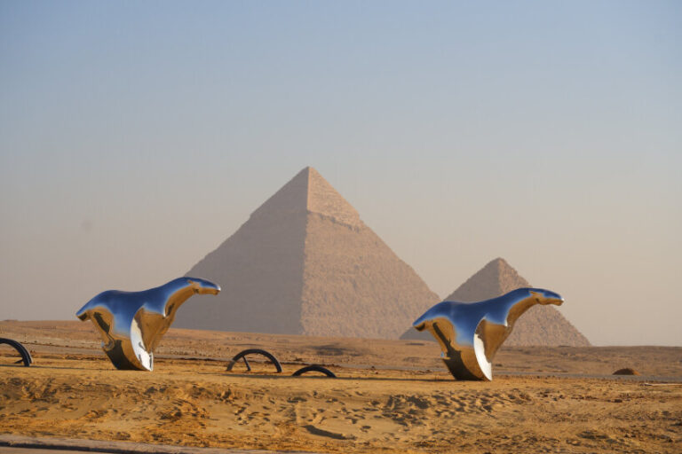 fourth forever is now turns giza pyramids into open-air contemporary ...