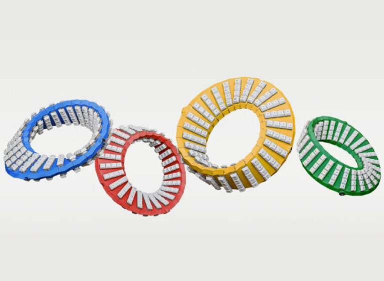 google introduces double-sided, twisted Gboard so multiple people can ...