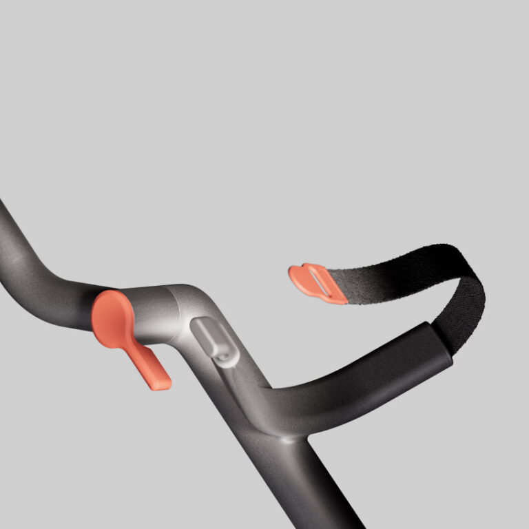 iXi golf trolley autonomously follows players, providing AI-powered ...