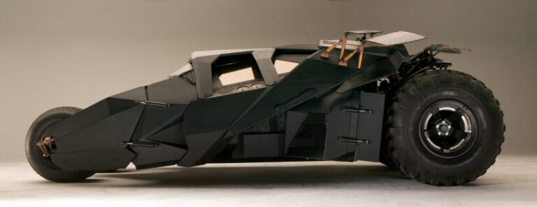 batman’s tumbler car in dark knight debuts as drivable batmobile