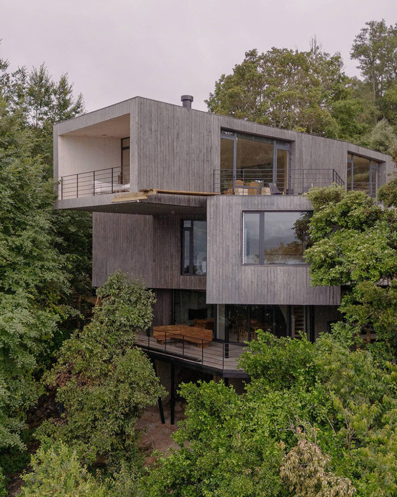 cazú zegers stacks shifting stone blocks to form PYR house in chile