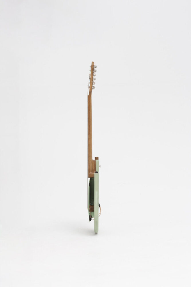 electric guitar sine by verso instruments creates ‘swelling’ sounds