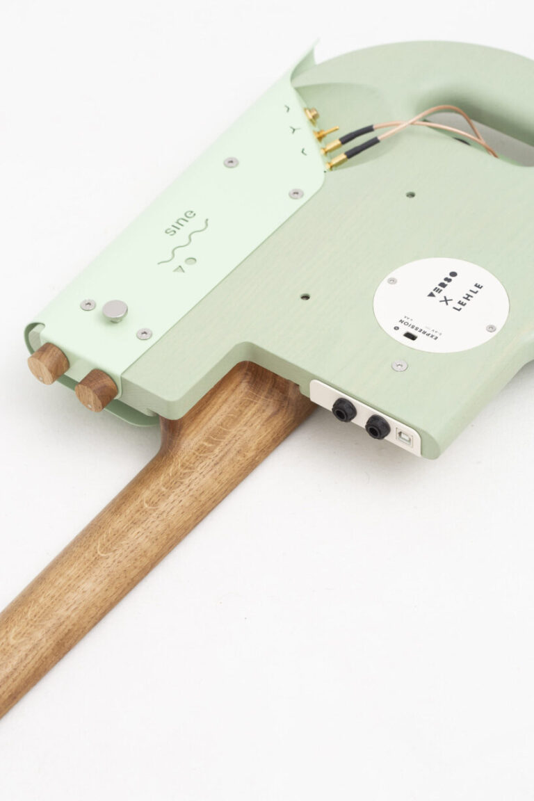 electric guitar sine by verso instruments creates ‘swelling’ sounds