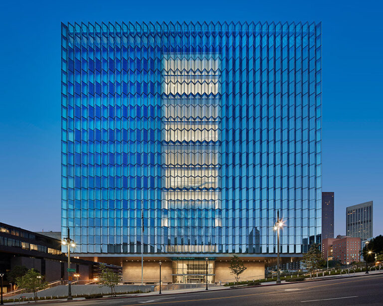 trump order prioritizes classical design for US federal buildings