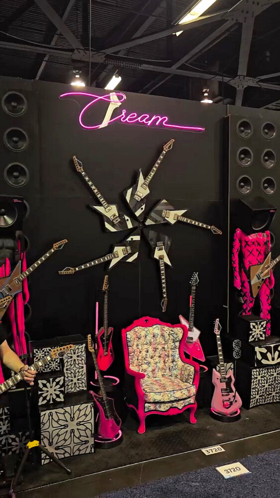 color-changing electric guitars use e ink displays to switch styles