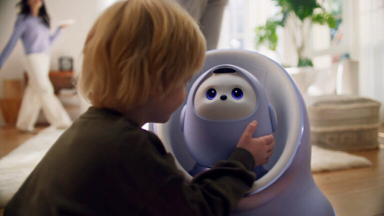 TCL unveils modular AI companion robot 'Ai Me' at CES 2025