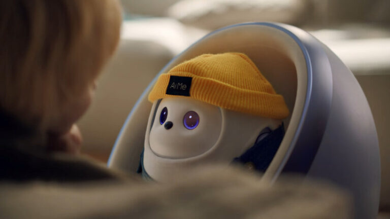 TCL unveils modular AI companion robot 'Ai Me' at CES 2025