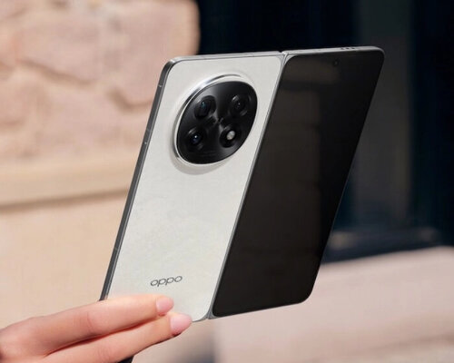 foldable & portable infinix smartphone turns into card-sized device