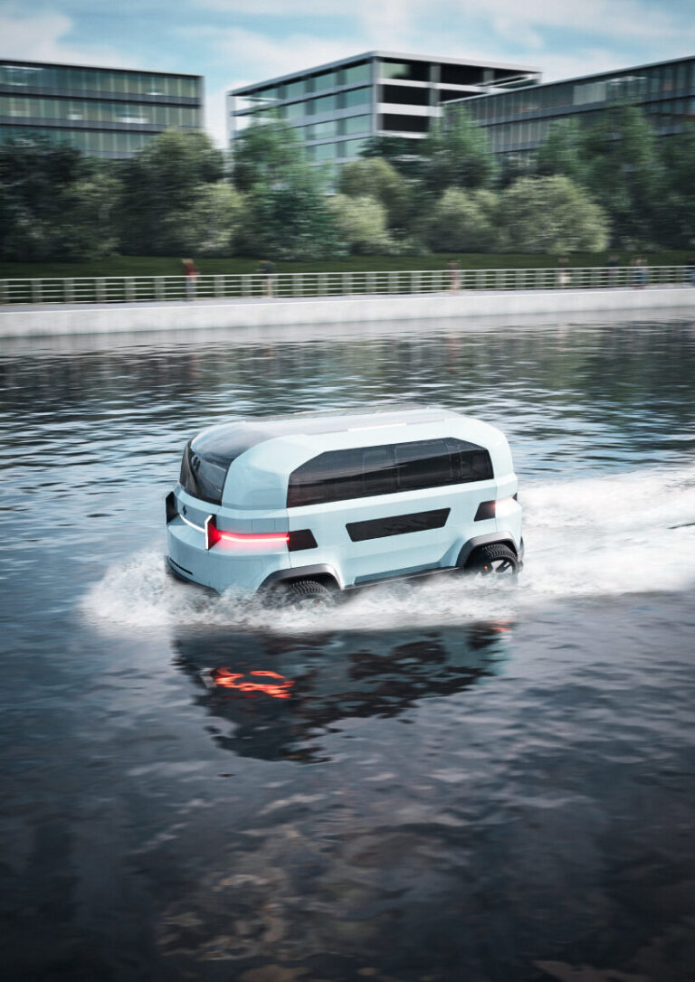 autonomous amphibious vehicle CROSSER can drive in water