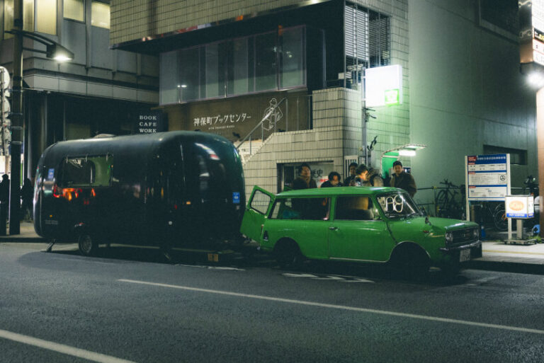 interview: listening minibar MIDORI roams around tokyo in MINI car