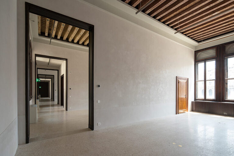 SMAC san marco art centre debuts in venice within chipperfield-restored procuratie vecchie