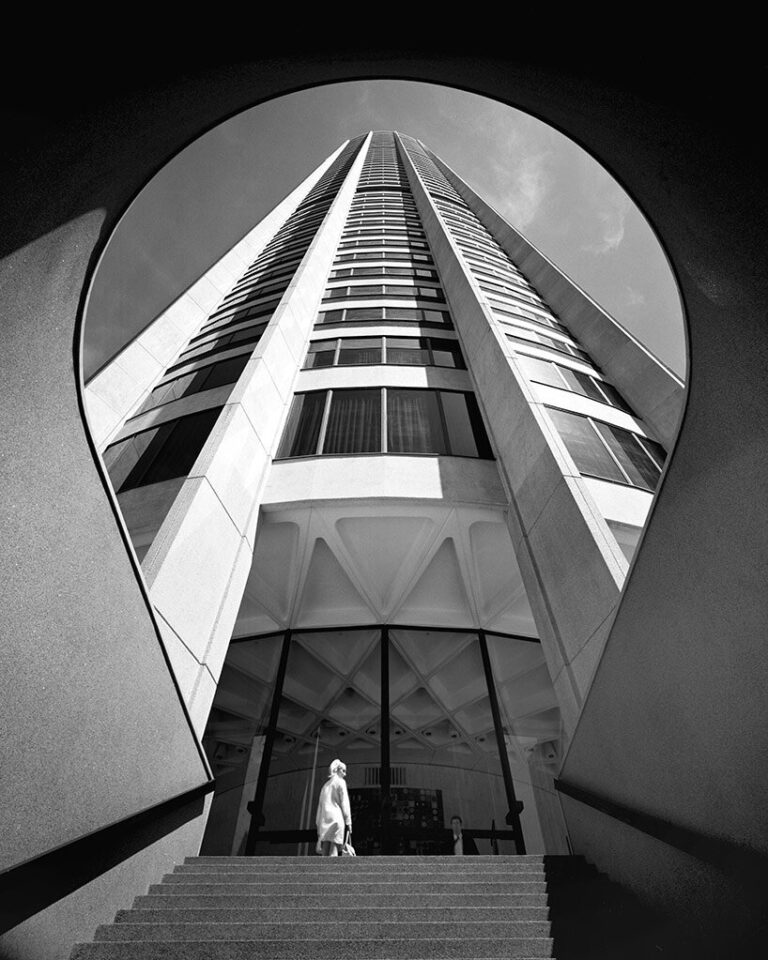 SMAC san marco art centre debuts in venice within chipperfield-restored procuratie vecchie