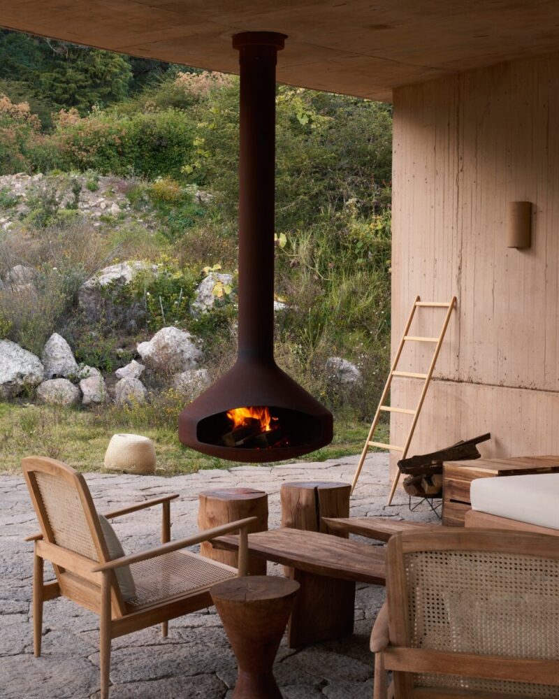 edmund sumner’s photo book traces architecture in mexico