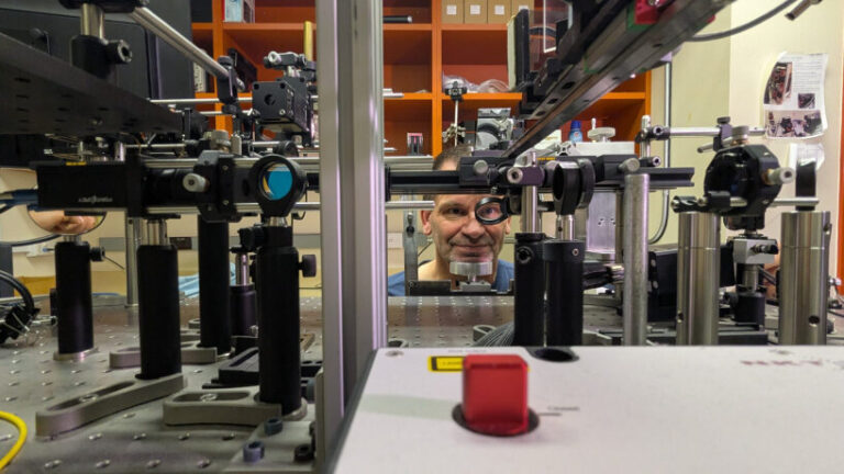 stuart semple creates a paint out the invisible 'olo' color