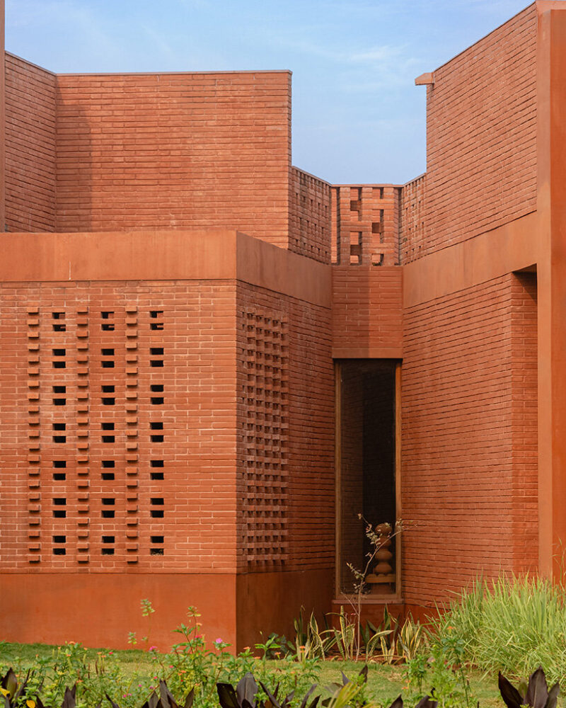 studio sangath uses brick and terracotta to shape artists' refuge