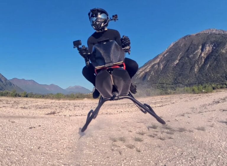 volonaut airbike, the flying superbike, flies for the first time
