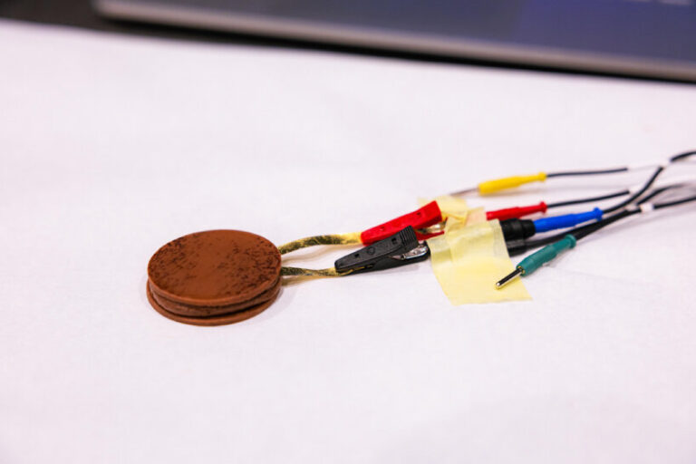 robotic wedding cake moves using edible rechargeable batteries