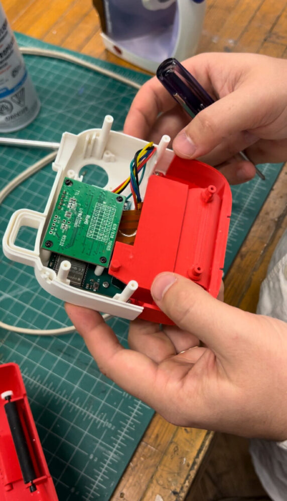 poetry camera writes and prints poems of what it captures using AI