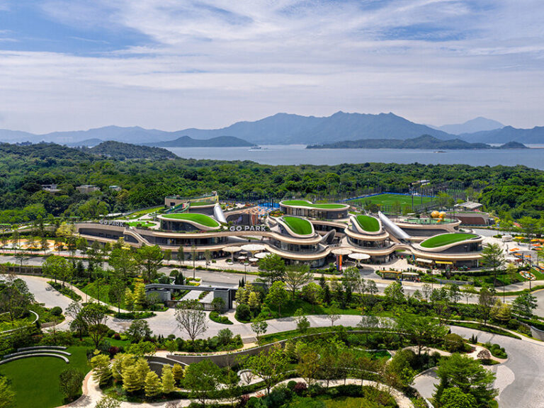 woven terraces shape zaha hadid architects’ hong kong GO PARK