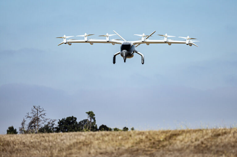 archer’s eVTOL midnight takes first flight in abu dhabi