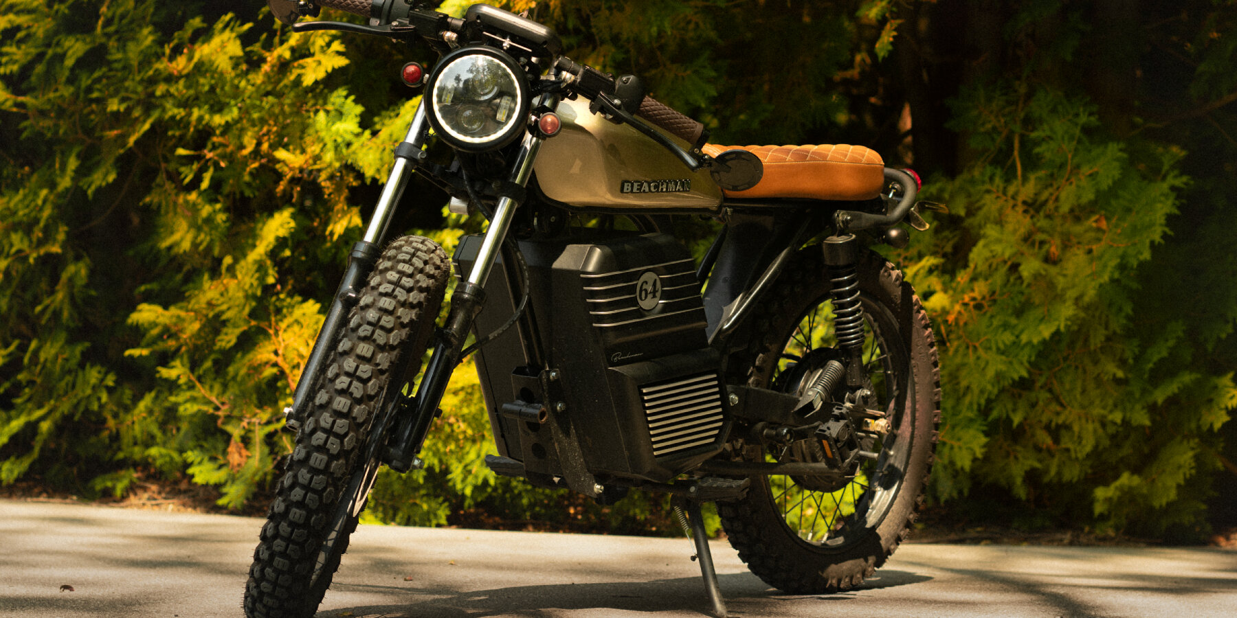 beachman ‘64 e-bike brings back 1960s cafe racer aesthetics