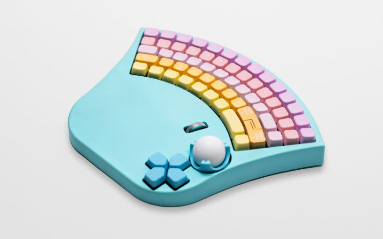fan-shaped keyboard with mouse lets users type with one hand