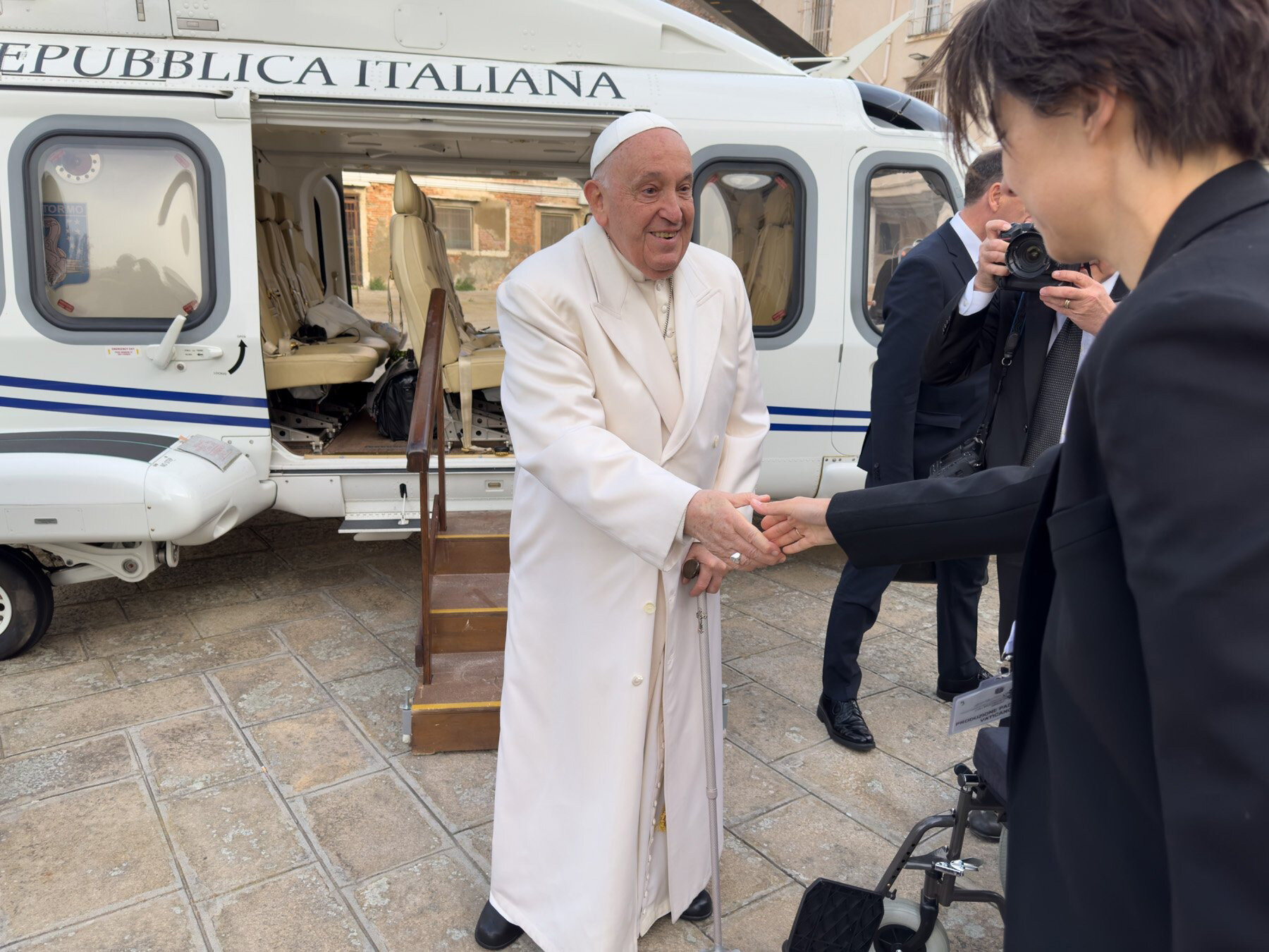 juergen teller's images to inaugurate onassis ready in athens