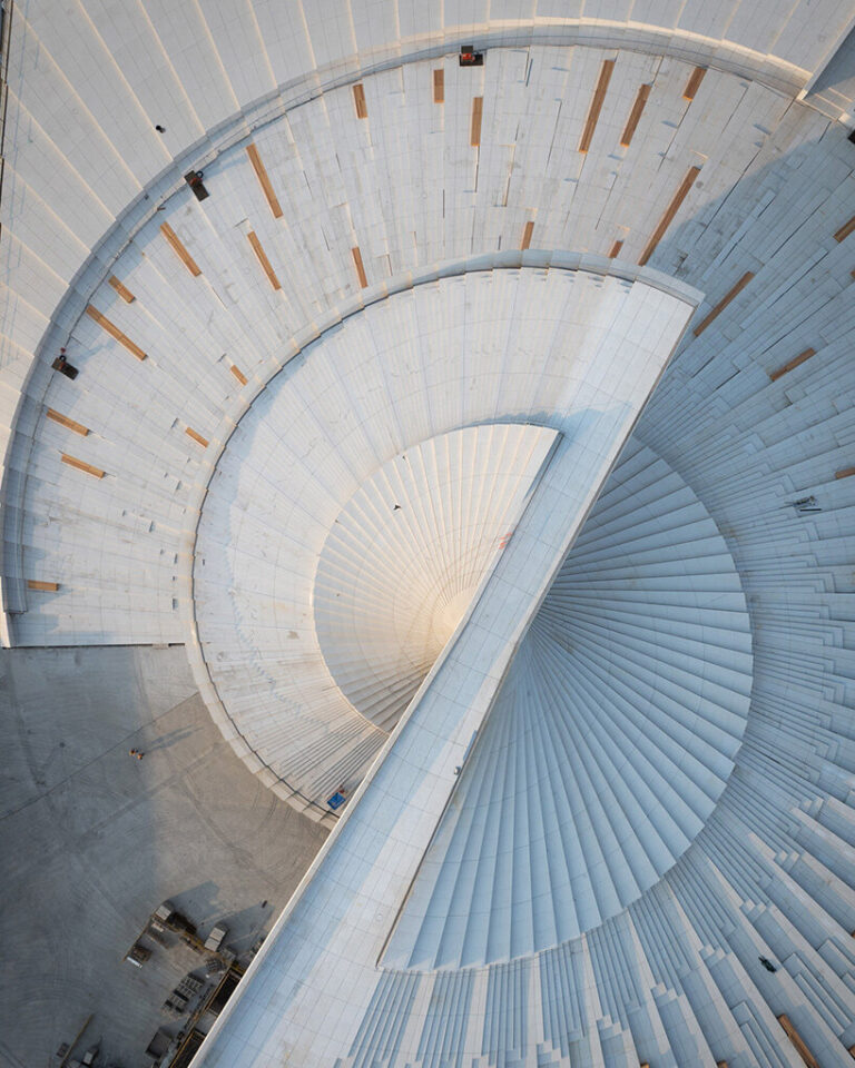 new photos show snøhetta’s shanghai grand opera house take shape
