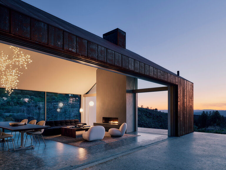 garde hvalsøe crafts a fire-resistant retreat in california's napa valley