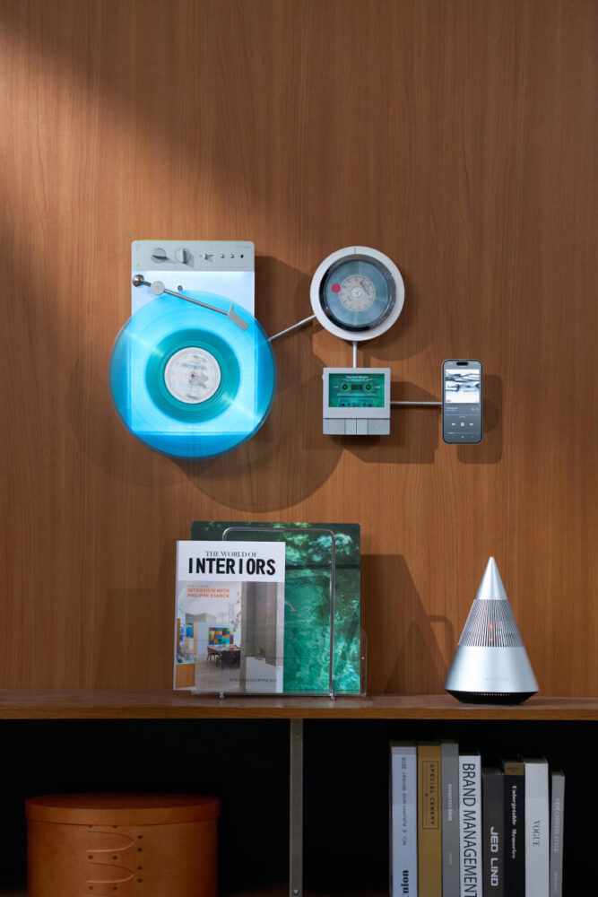 wall-mounted vinyl player connects with CD and cassette decks for ...